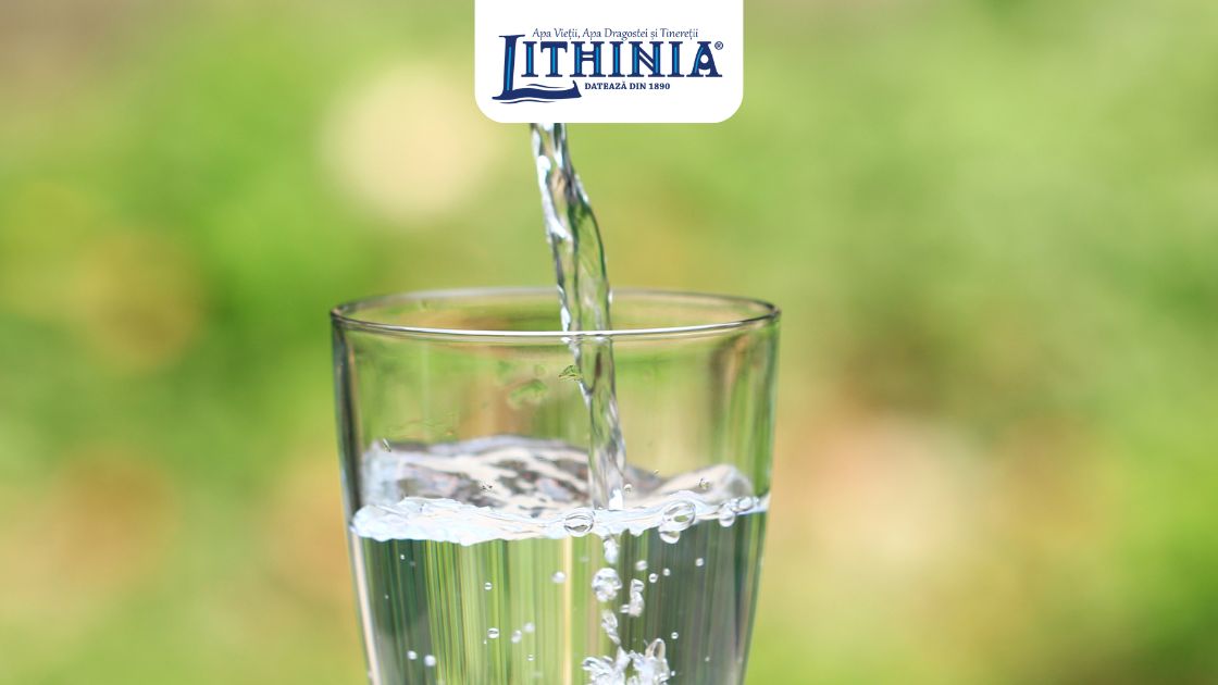 Dincolo de hidratare: descoperă puterea apei bogate în minerale